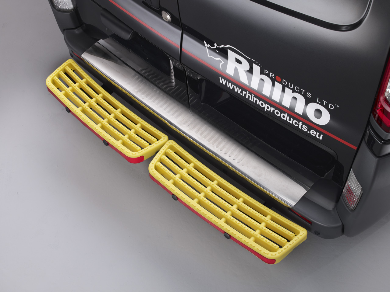 Citroen Relay 2006 Onwards Twin Access Step With Reversing Sensors Yellow